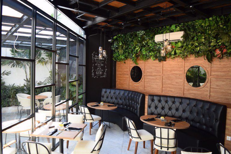 12 Tempat Nongkrong di Surabaya yang Asik & Estetik