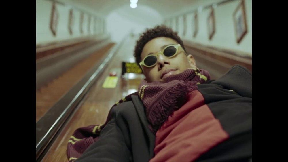 Nggak Semua Orang Suka Harry Potter Lho, Rapper Belgia Ini Malah Sindir ...