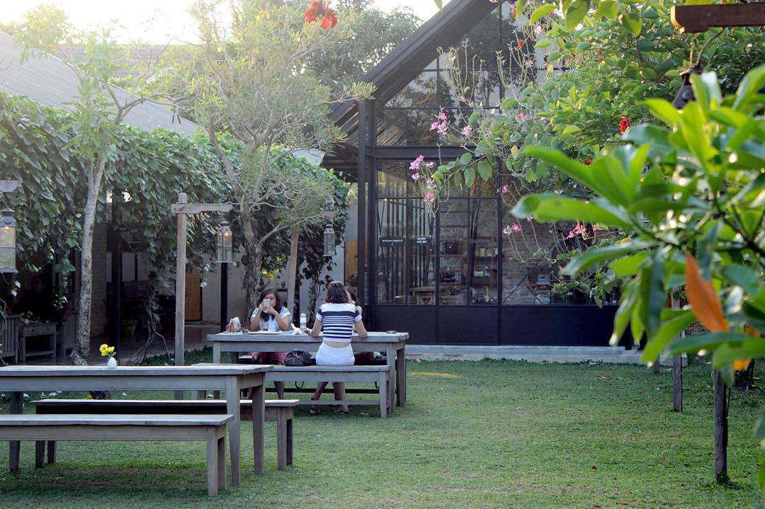 8 Cafe yang Unik dan Instagramable di Jogja. Buat Nongkrong Asik, Buat ...