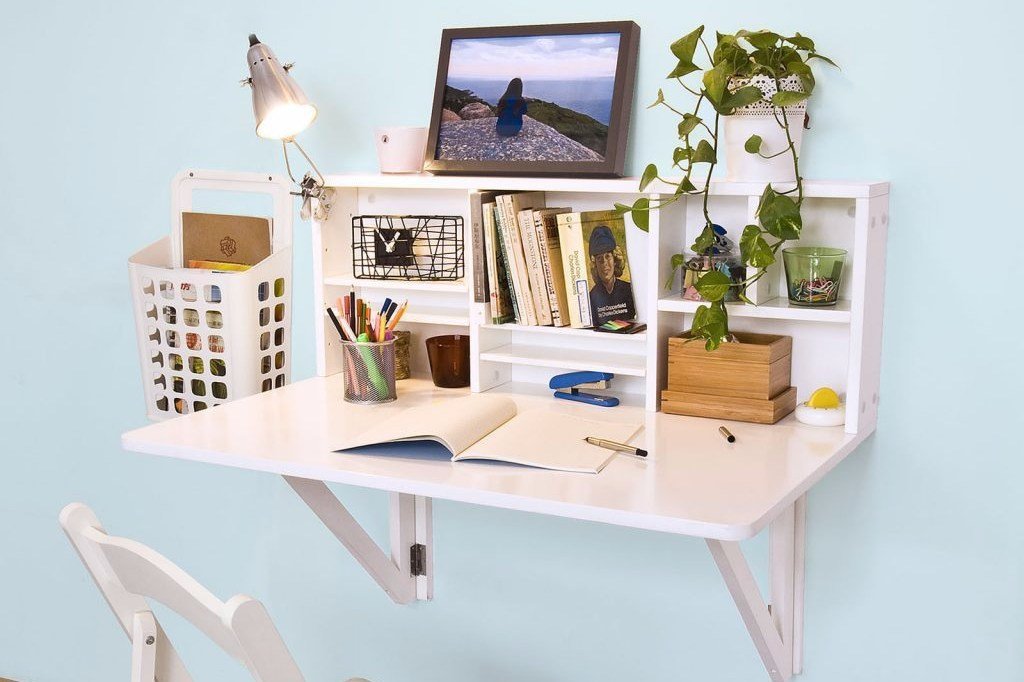 16 Ide Meja Belajar yang Rapi dan Cocok untuk Kamar Ukuran Mini. Nggak ...