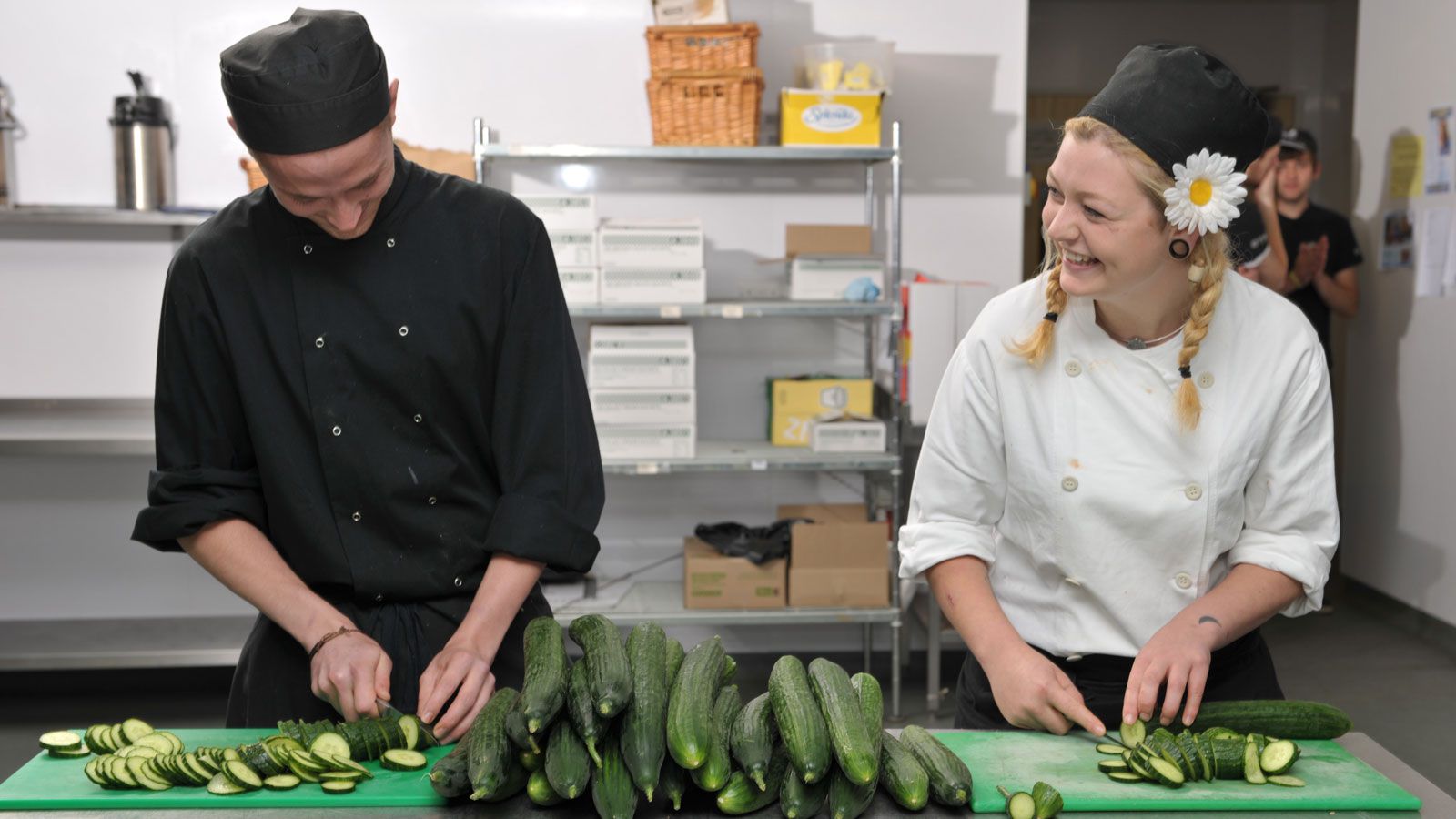 Urutan Tingkatan Profesi Chef yang Jadi Pahlawannya Dapur