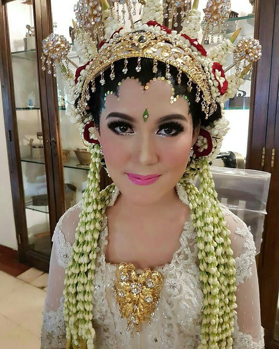 7 Paes Nusantara dalam Pernikahan Tradisional. Cantik-cantik dan Sarat ...