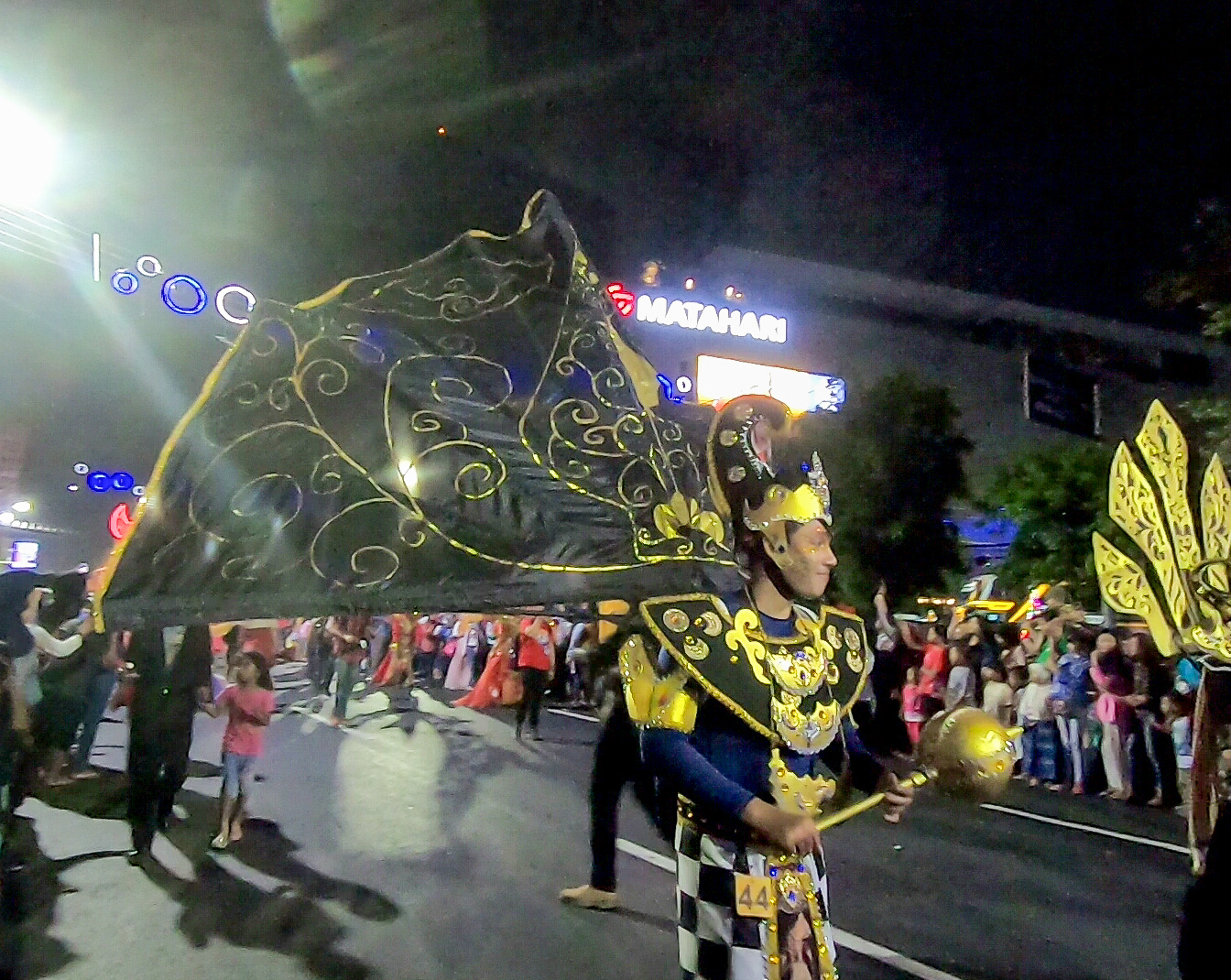 Semarang Night Carnival 2019, Parade Jalanan yang Seru dan Gemerlap di ...