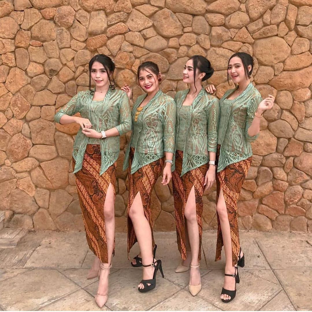 7 Seragam Kebaya Bridesmaid Nuansa Hijau untuk Kesan Mahal dan Elegan ...