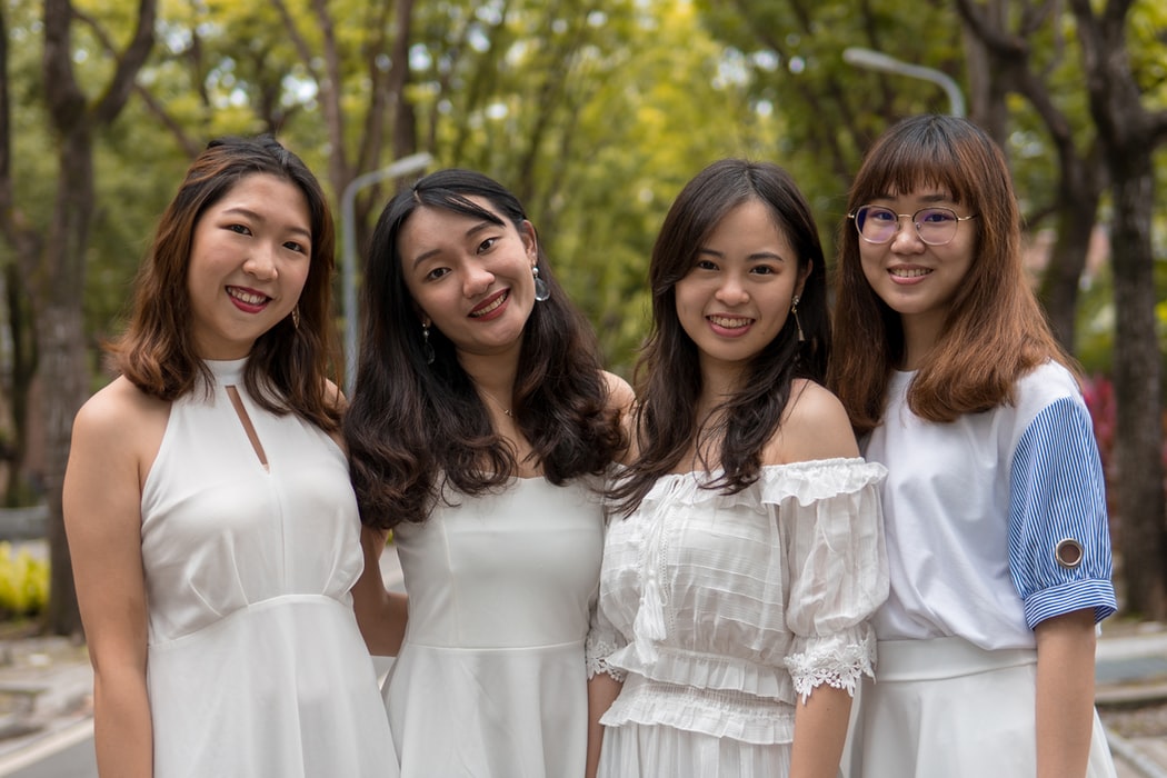 5 Cara Melawan Rasa Insecure Saat Ditinggal Nikah Para Teman Dekat. Hei ...