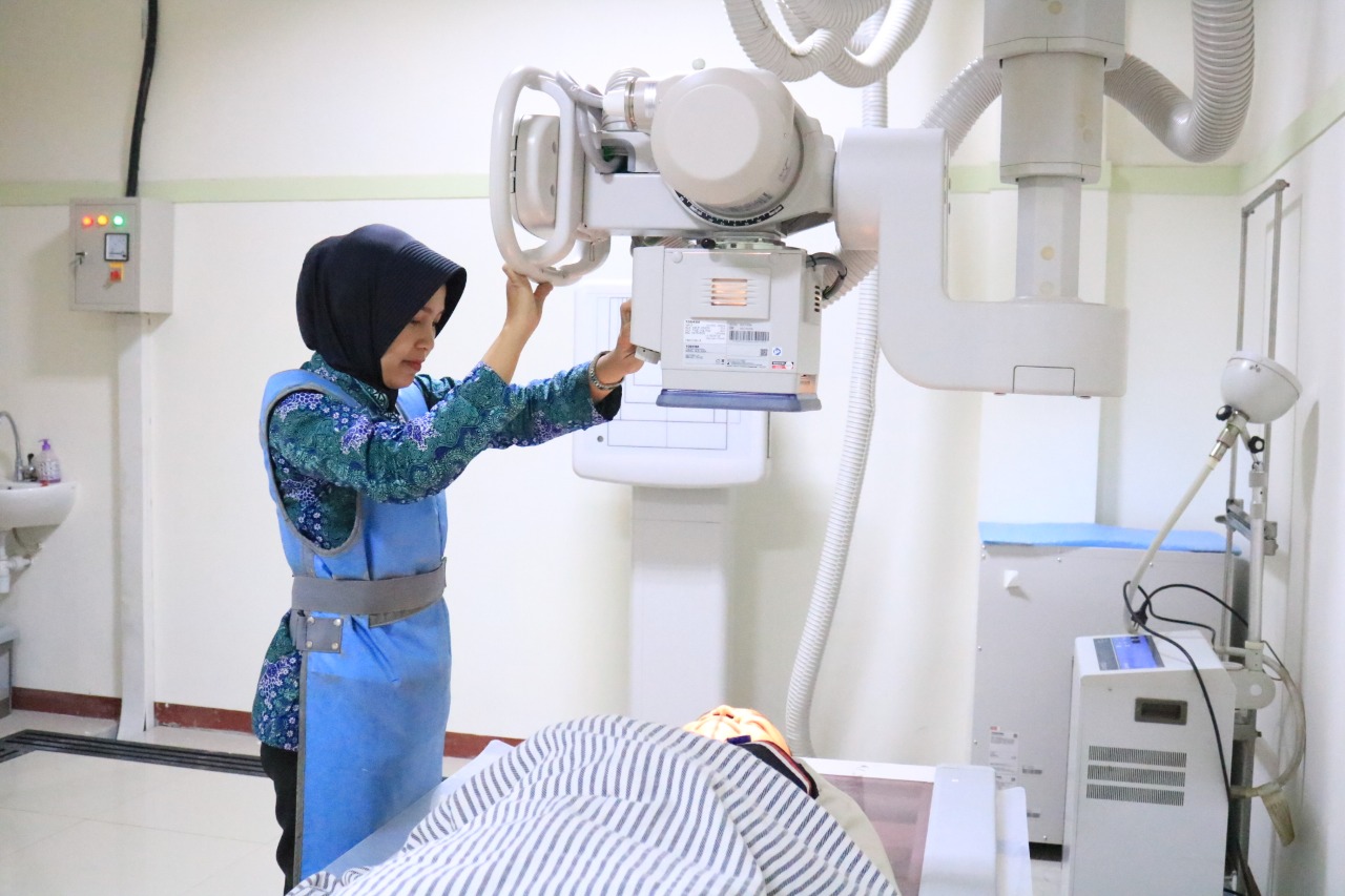 Mengenal Radiografer, Salah Satu Tenaga Kesehatan yang Jarang Dikenal ...