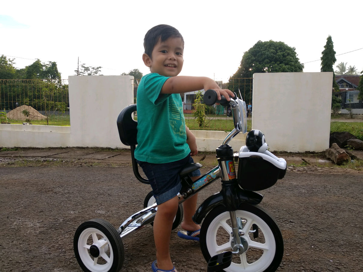 Tips Memilih Sepeda Anak Sesuai Usianya. Ada Rekomendasi untuk Balita ...