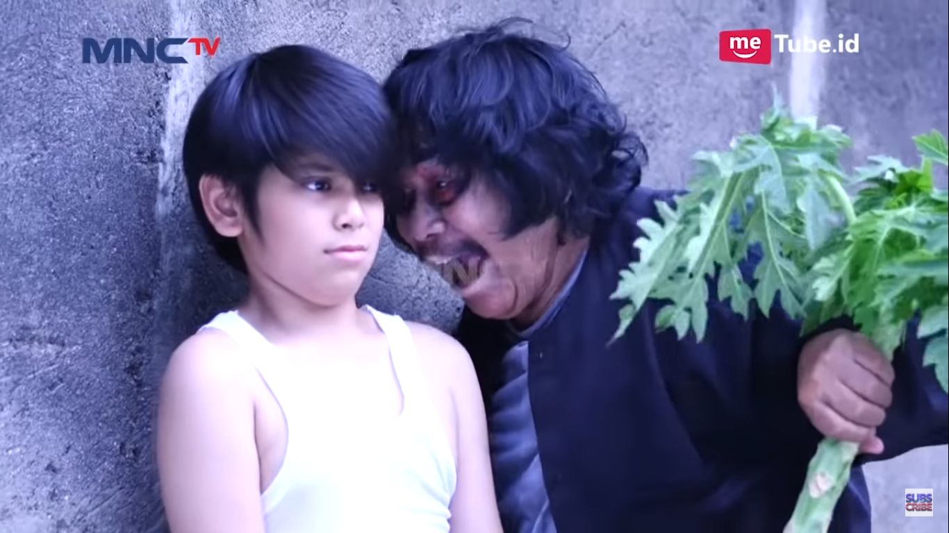 Cara Menyelamatkan diri Dari Zombie ala Sinetron Indonesia. Kocak!