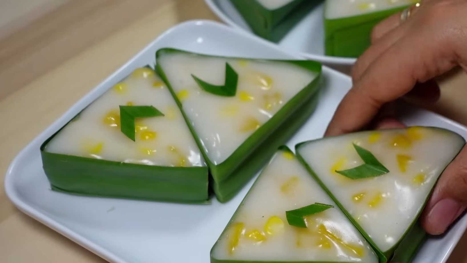 11 Kue Tradisional Khas Thailand yang Wajib Kamu Coba, Manis Hingga Gurih!