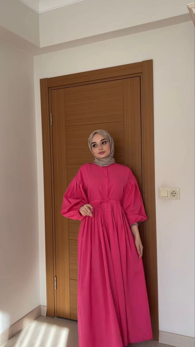 Baju Pink Cocok dengan Hijab Warna Apa? 10 Pilihan Ini Paling Pas untuk ...