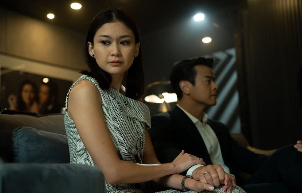 Film Thriller Psikologis Drama Netflix A Normal Woman: 7 Trauma Milla ...